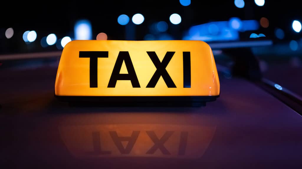 Taxi, VTC, Chauffeur Privé | Allo Van Lyon | Dès 9